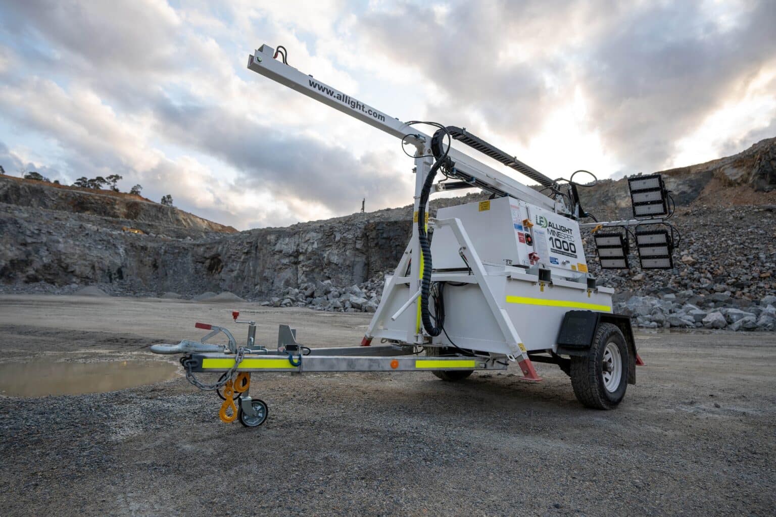 MS1000 MineSpec LED Lighting Towers | Allight